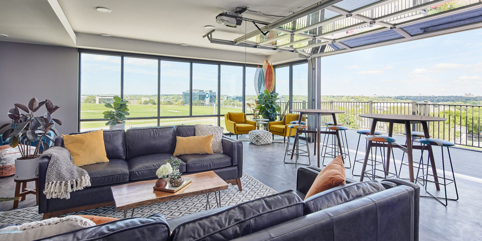 Centerline Apartments - Holland Basham Architects